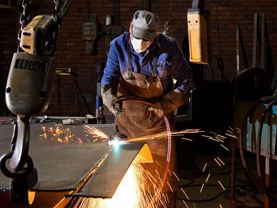 Betrieb - Stahlwerk Augustfehn Schmiede GmbH & Co. KG